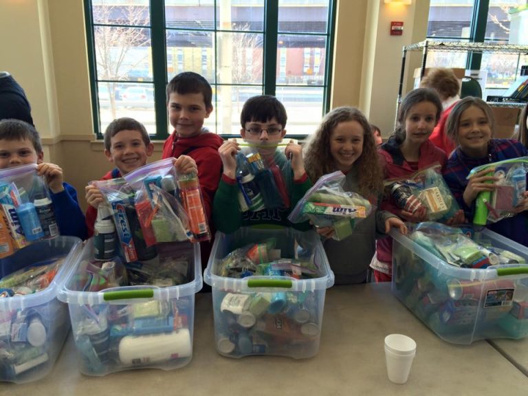 Happy Helpers For the Homeless
